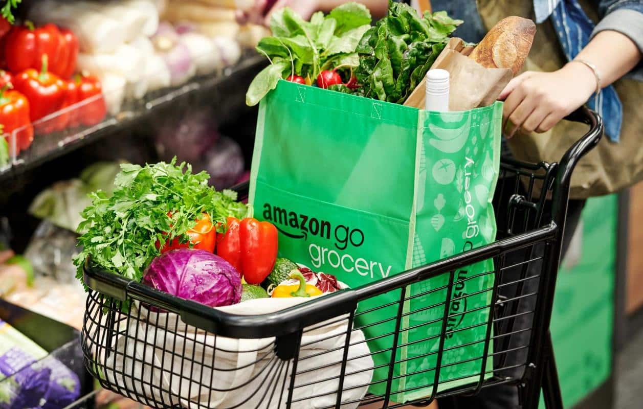 Amazon oferece mais de 5 mil itens em novo supermercado automatizado ...
