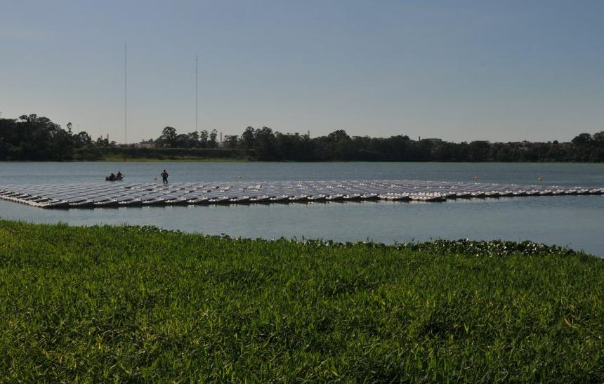Represa Billings recebe primeira usina fotovoltaica flutuante de SP ...