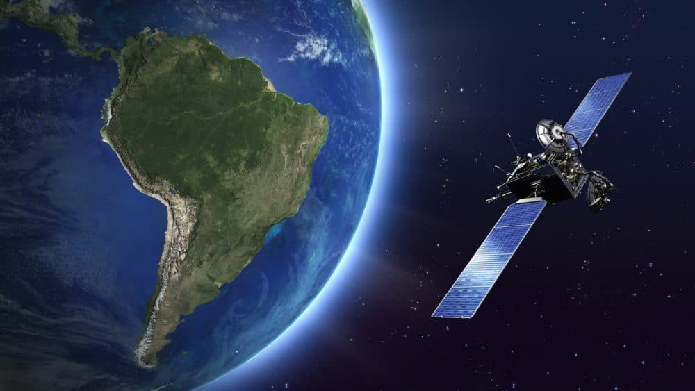 Câmara aprova MP que incentiva internet via satélite - Olhar Digital