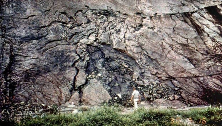 África Central abriga antigos reatores nucleares naturais - Olhar Digital