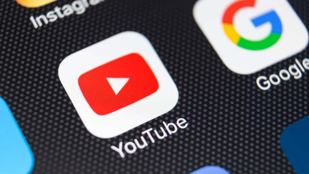 Google experimenta usar IA para resumir vídeos no YouTube