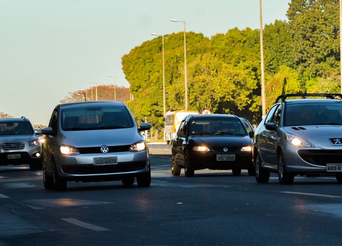 Quanto custariam os 10 carros mais vendidos no Brasil sem impostos